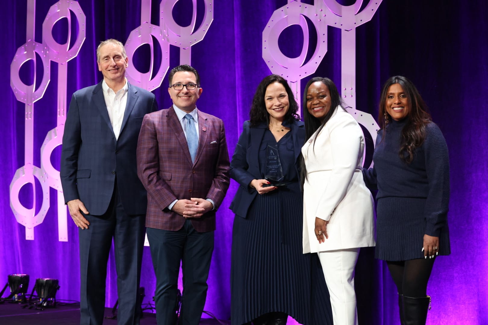 Stein, Marsherall, USC Builds Receive 2025 ATHENA Awards in Greater ...